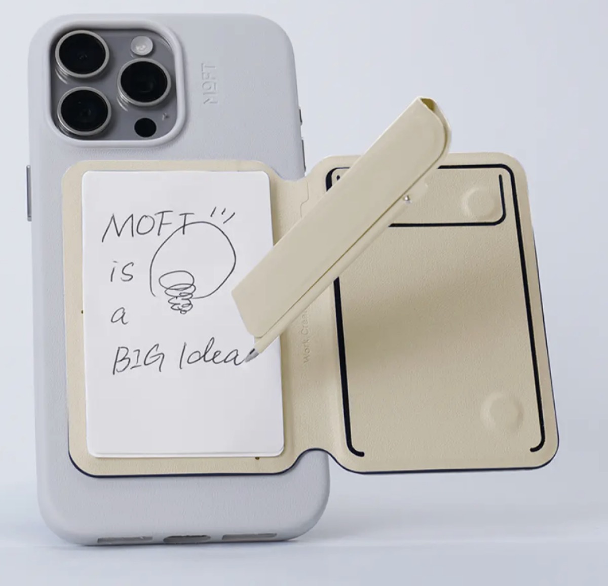 MOFT、メモ帳とボールペン内蔵の折りたたみスタンド「インスピレーションノート」が早割開始 | PALMFAN