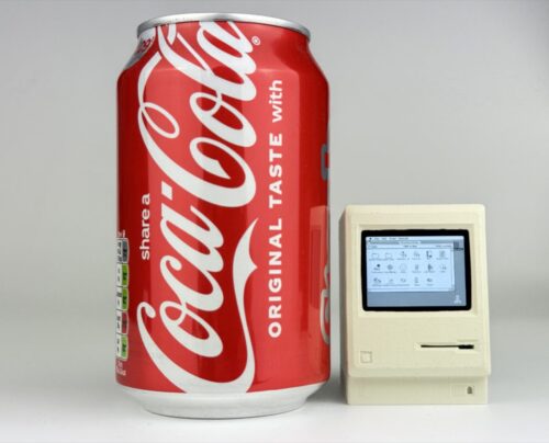 1984年のオリジナルApple Macintoshを忠実に再現した「pico-mac-nano」：パッケージも再現したコレクターズ ...